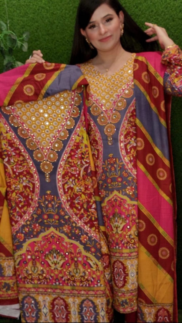 Royale|TanhasCollection