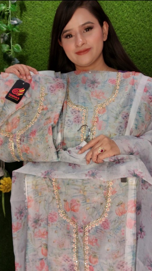 France|TanhasCollection