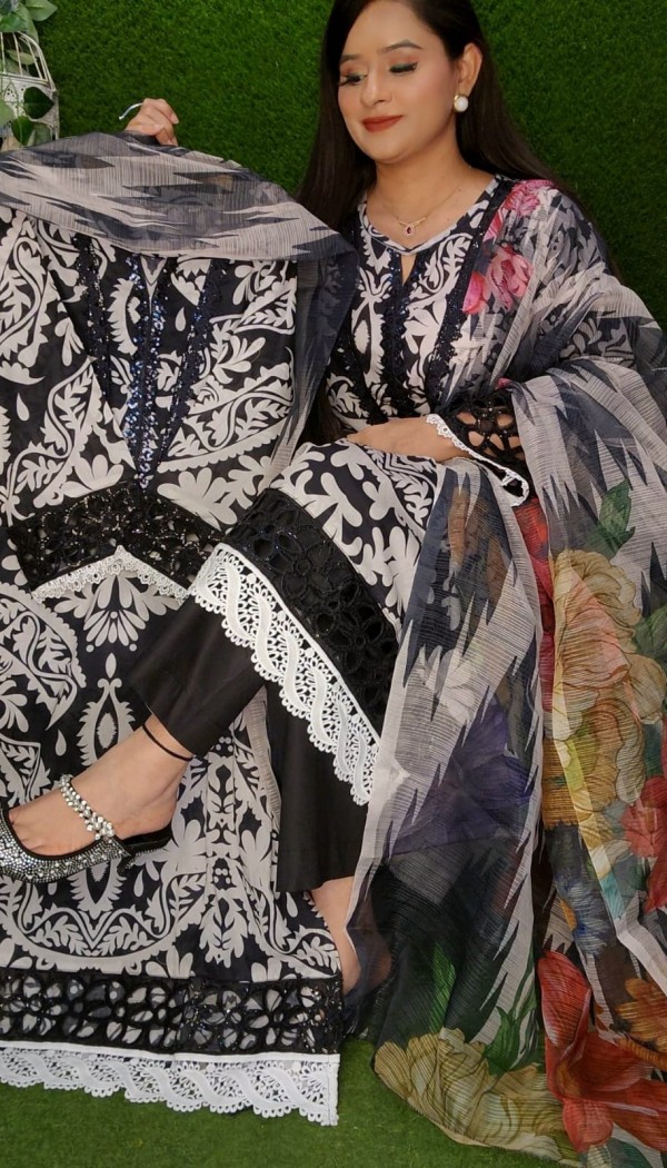 Moniker|TanhasCollection