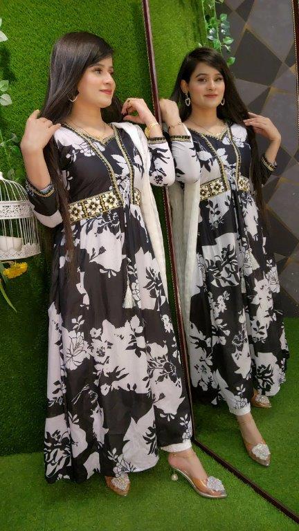 Rifqa|TanhasCollection