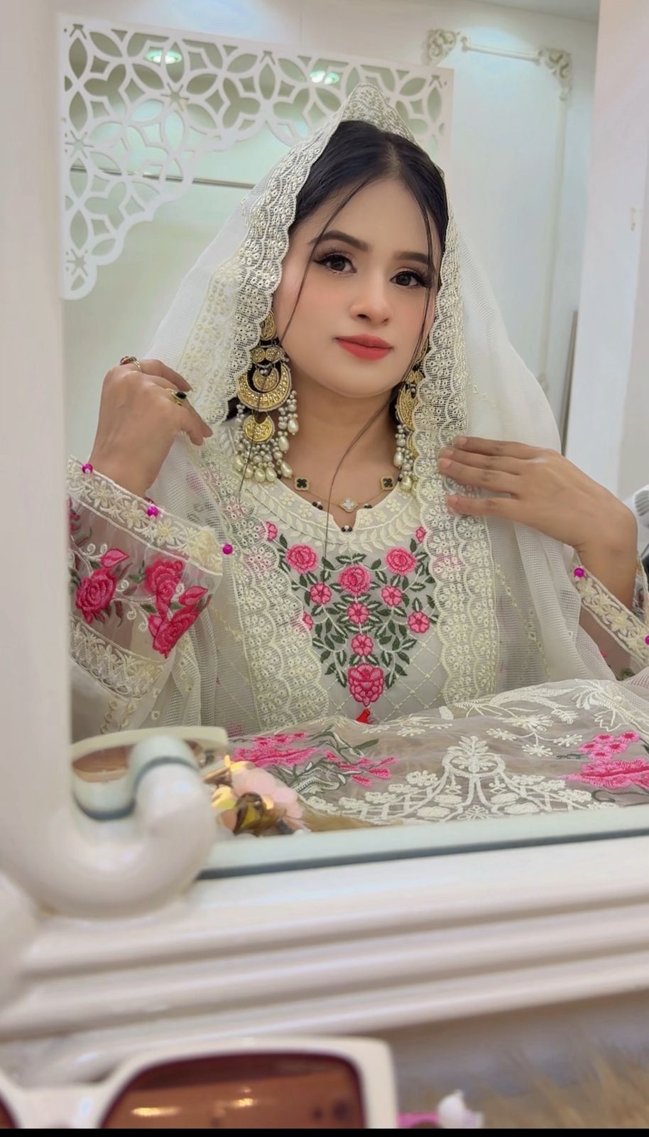 Sunflower|TanhasCollection